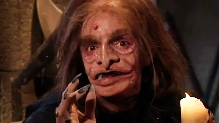 Derbez En Cuando: El Lonje Moco recuerda la espeluznante historia de Lupita D'ALessio | Distrito ...