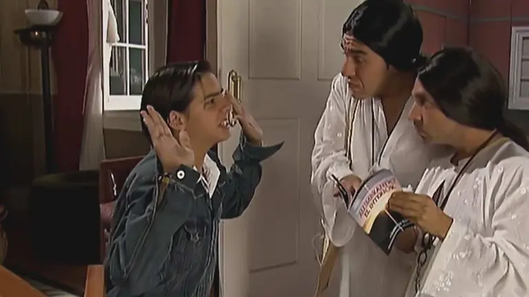 La vez que Adrián Uribe y el Papirrín quisieron iluminar a Vadhir ...