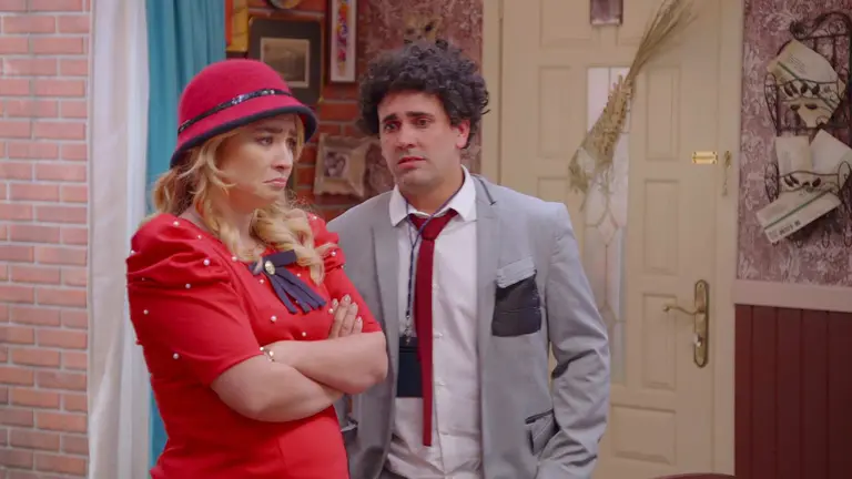 Plutarco no pudo comprarle regalo de cumpleaños a Gaby y tienen momento ...